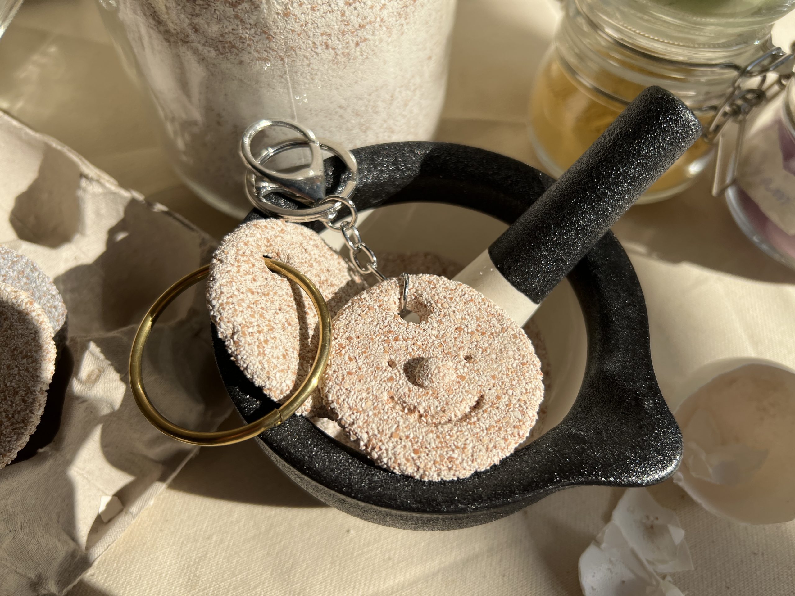 Eggshell Ceramic Workshop - Keychain / Coaster - The Mills Fabrica
